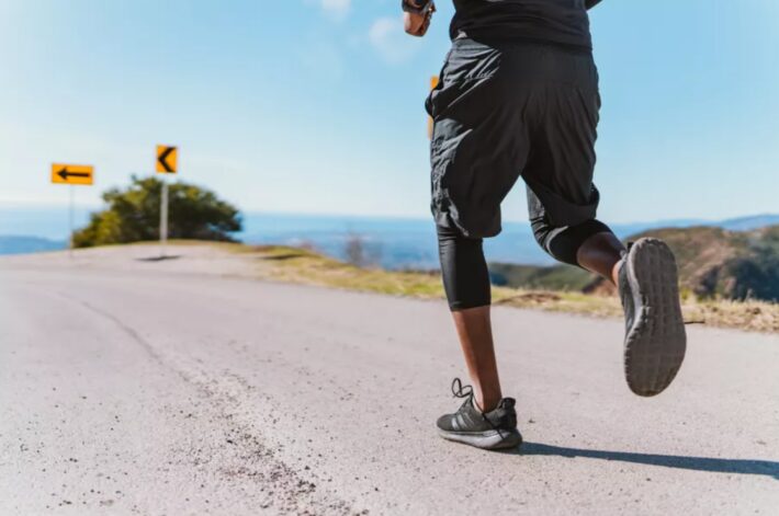 7 Best Running Shoe for Midfoot Strikers 2023 - Short Guide