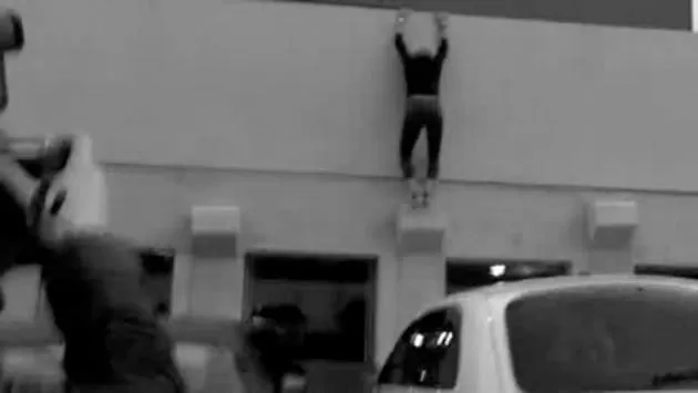 Did Taylor Momsen Do Parkour To Escape Paparazzi
